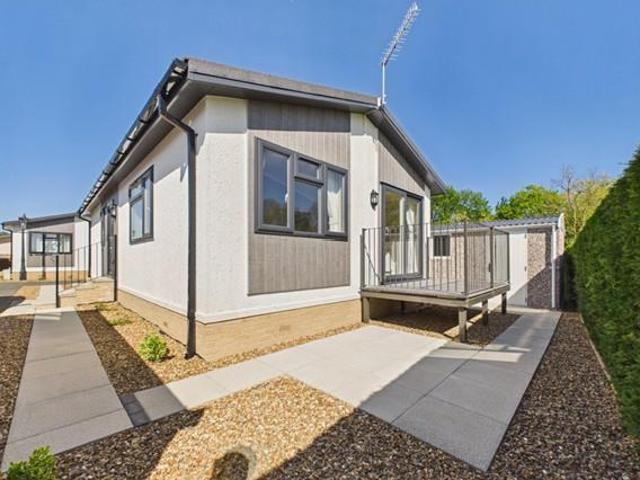 2 bedroom park home for sale
