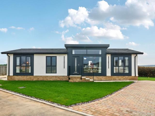 2 bedroom park home for sale