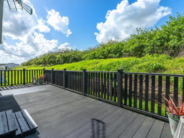 2 bedroom park home for sale