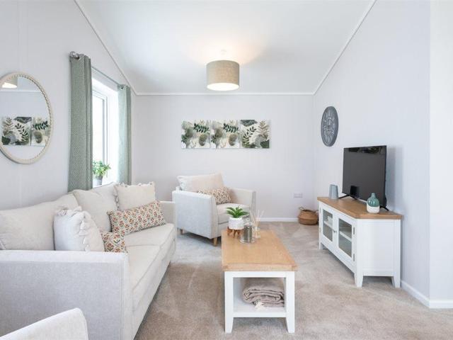 2 bedroom park home for sale
