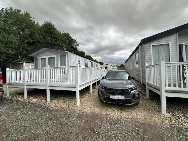2 bedroom park home for sale