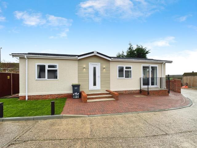 2 bedroom park home for sale