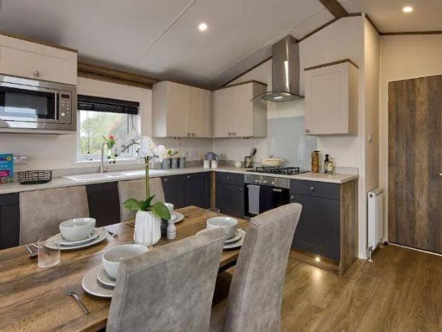 2 bedroom park home for sale