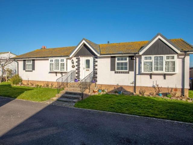 2 bedroom park home for sale