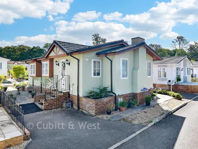 2 bedroom park home for sale