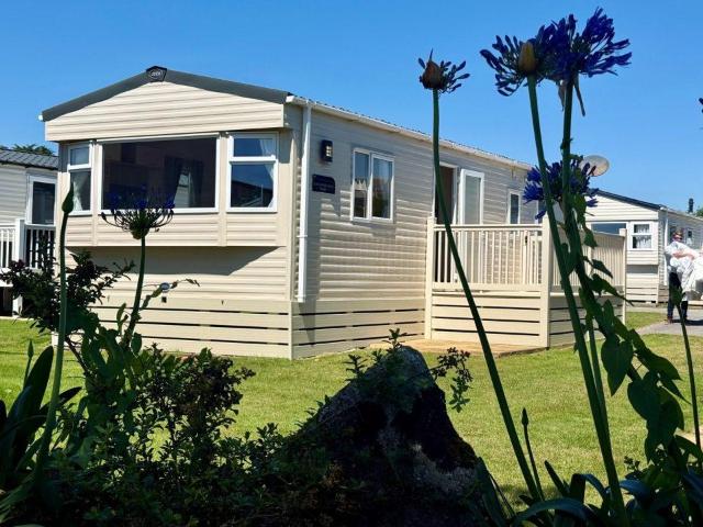 2 bedroom park home for sale