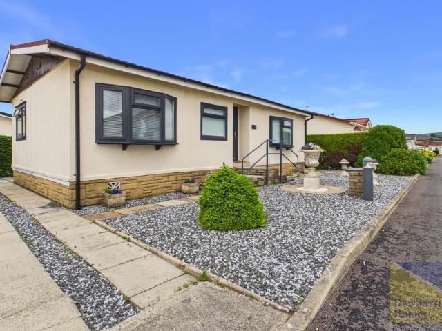 2 bedroom park home for sale