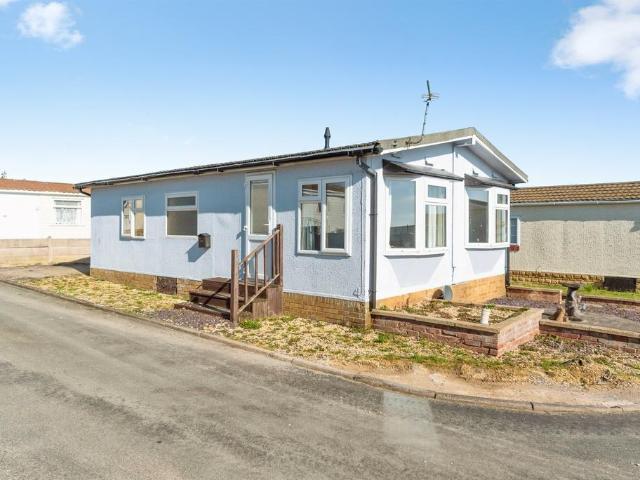 2 bedroom park home for sale