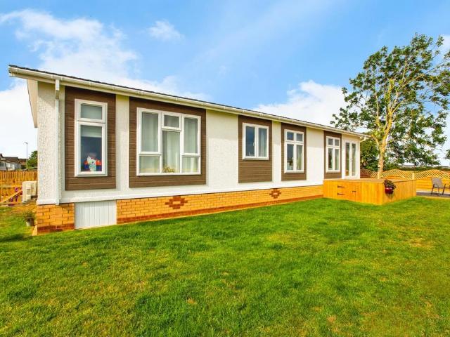 2 bedroom park home for sale