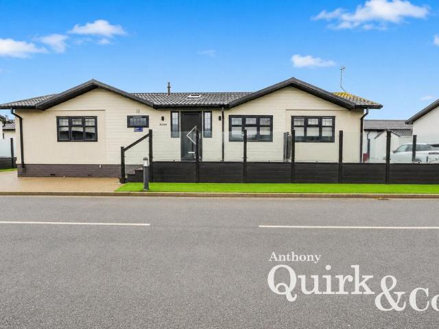2 bedroom park home for sale