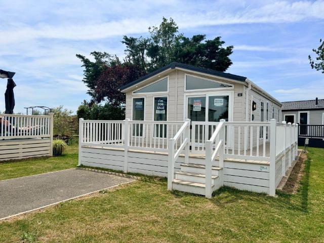 2 bedroom park home for sale