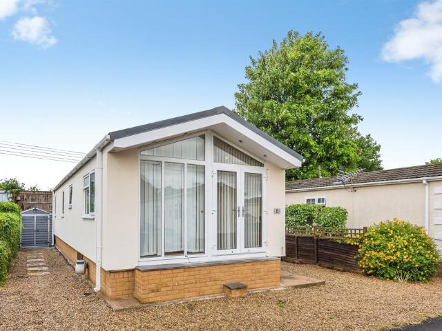 2 bedroom park home for sale