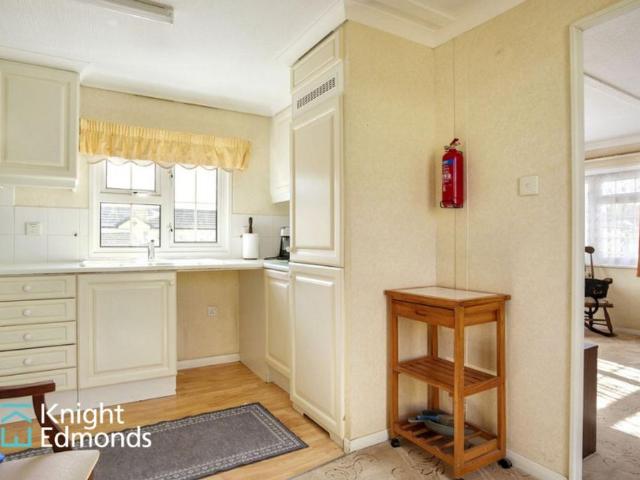 2 bedroom park home for sale