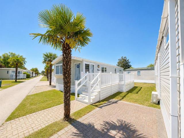 2 bedroom park home for sale