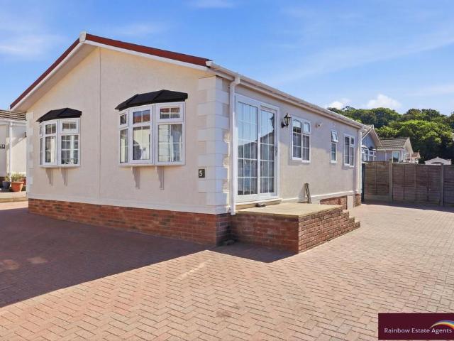 2 bedroom park home for sale