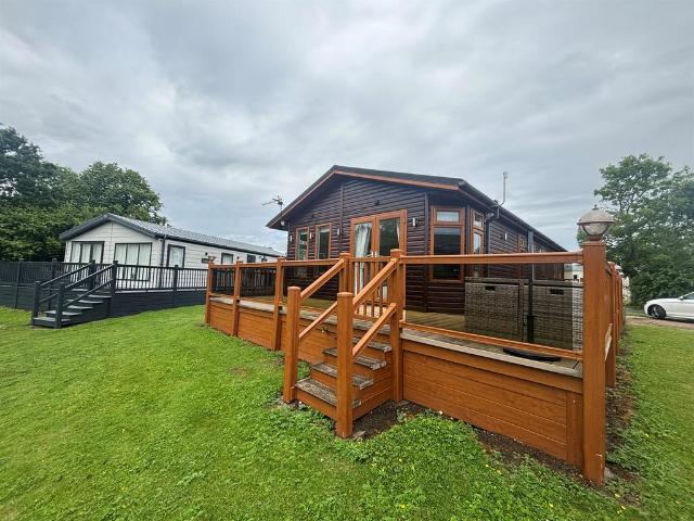 2 bedroom park home for sale