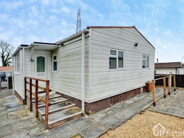 2 bedroom park home for sale