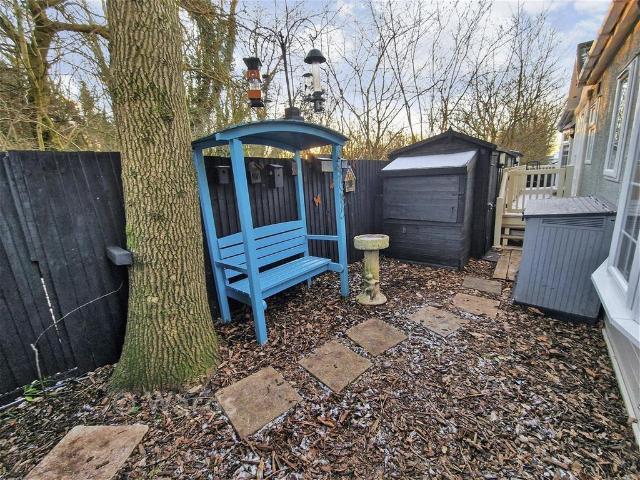 2 bedroom park home for sale
