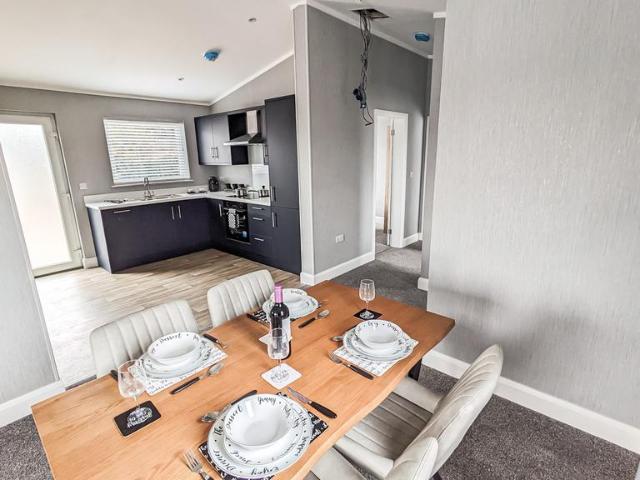 2 bedroom park home for sale