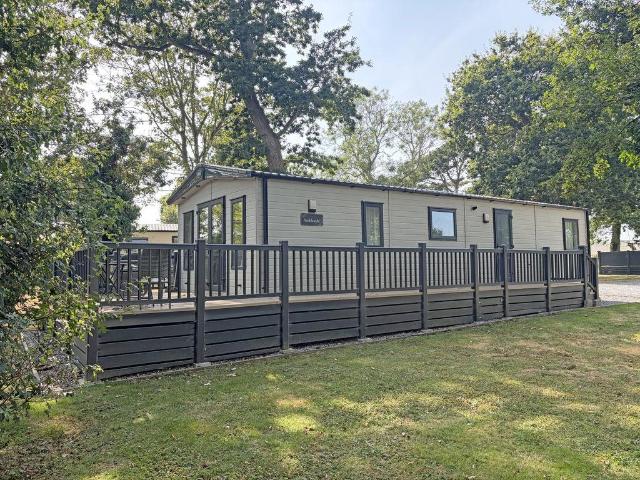 2 bedroom park home for sale