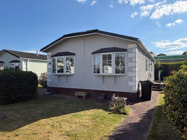 2 bedroom park home for sale