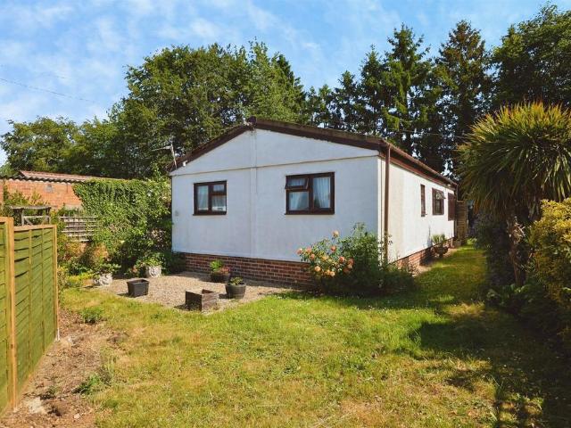 2 bedroom park home for sale