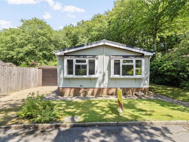 2 bedroom park home for sale