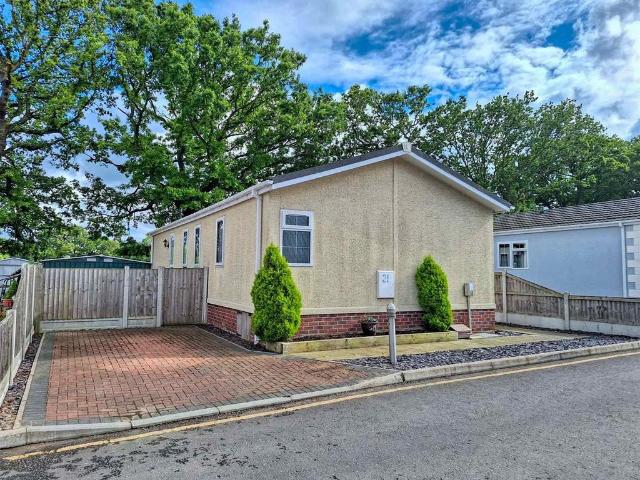 2 bedroom park home for sale