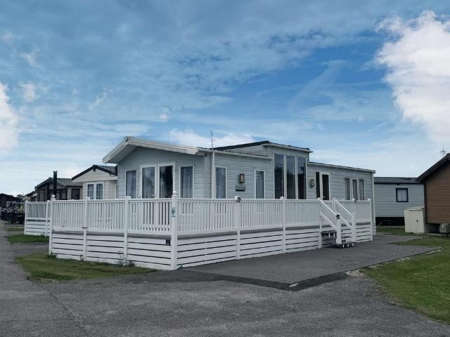 2 bedroom park home for sale