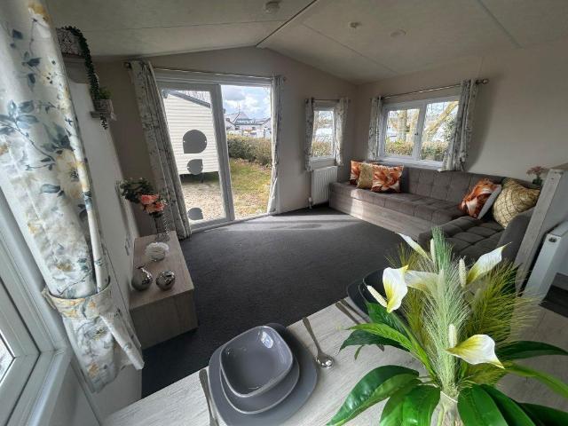 2 bedroom park home for sale