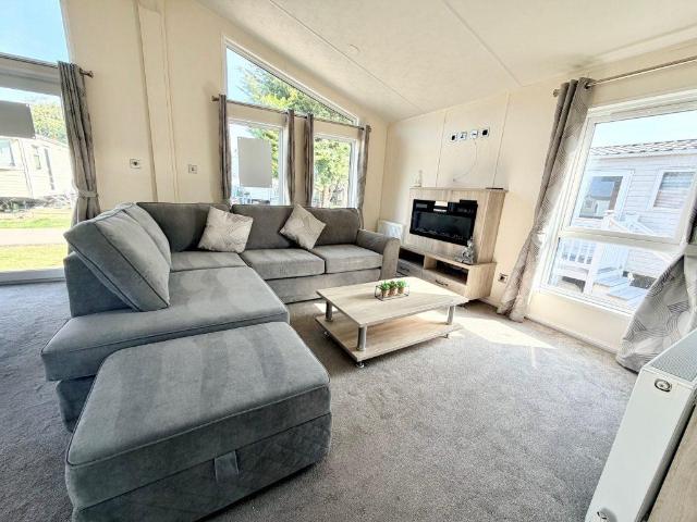 2 bedroom park home for sale
