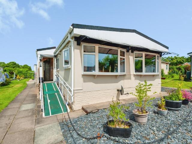 2 bedroom park home for sale