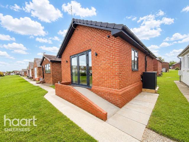 2 bedroom park home for sale