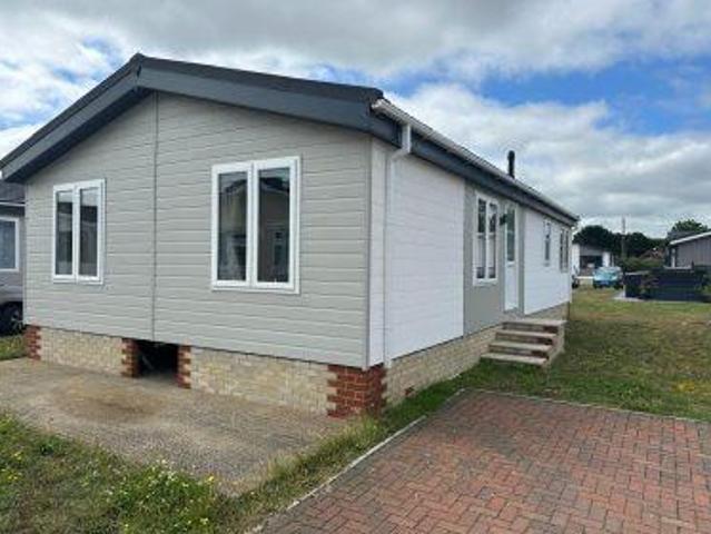 2 bedroom park home for sale