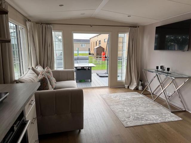 2 bedroom park home for sale