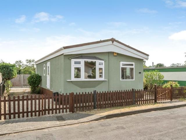 2 bedroom park home for sale