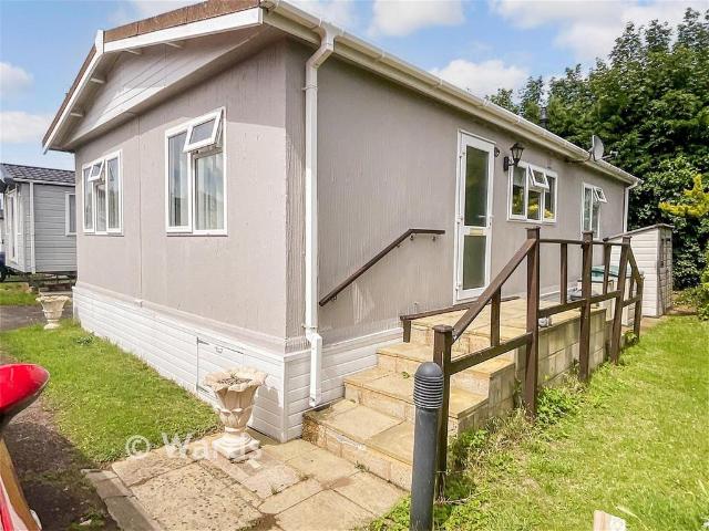 2 bedroom park home for sale