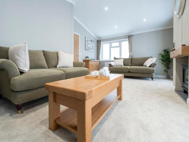 2 bedroom park home for sale