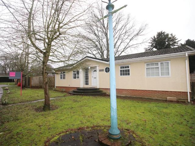 2 bedroom park home for sale