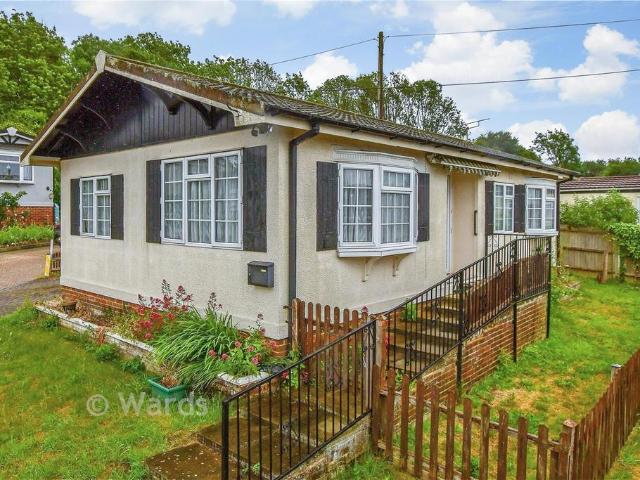 2 bedroom park home for sale