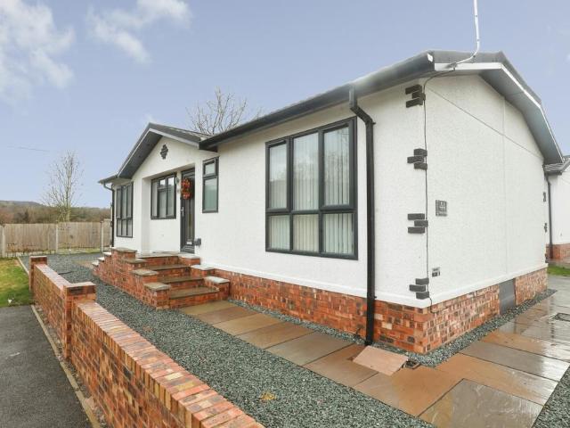 2 bedroom park home for sale
