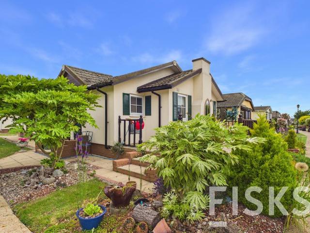 2 bedroom park home for sale