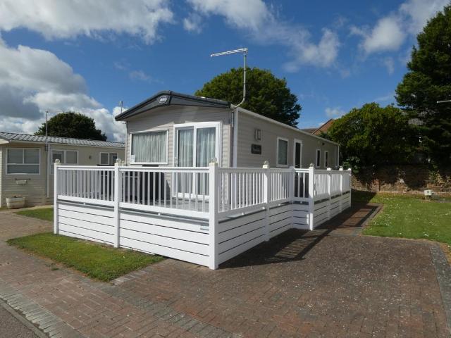 2 bedroom park home for sale
