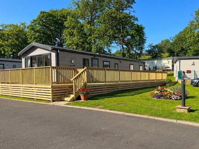 2 bedroom park home for sale