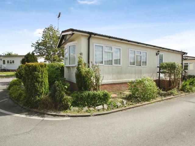 2 bedroom park home for sale