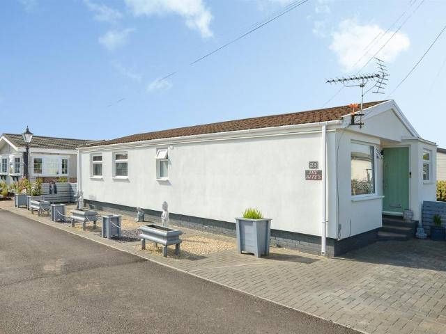 2 bedroom park home for sale