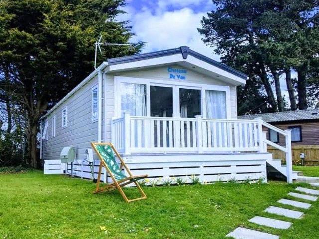 2 bedroom park home for sale