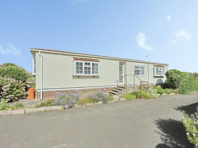 2 bedroom park home for sale