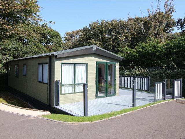2 bedroom park home for sale