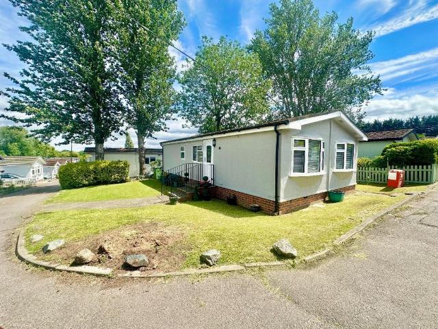 2 bedroom park home for sale
